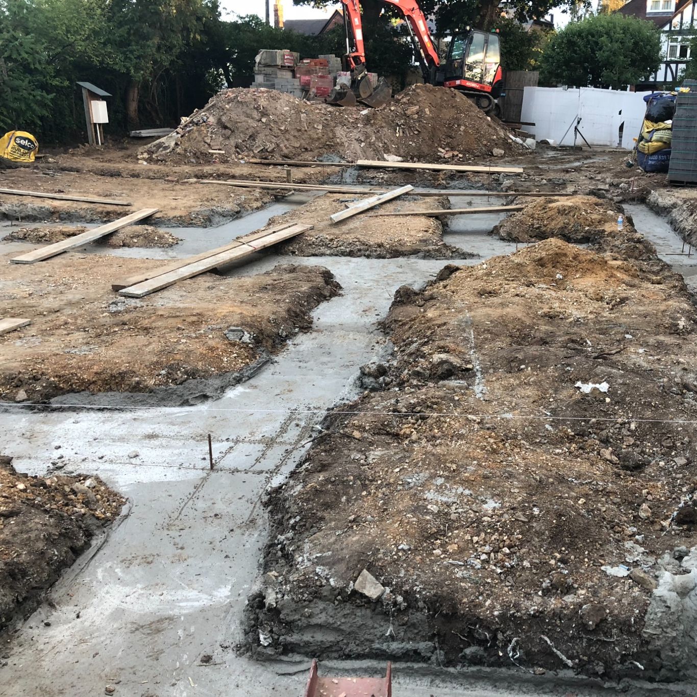 STRUCTEC BUILDING CONTRACTOR LONDON